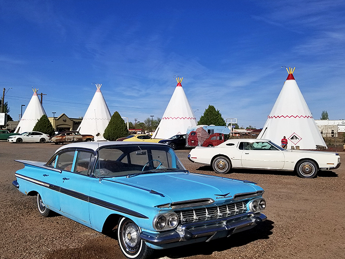 Teepee or not teepee, that is the question! These concrete wigwams are the Flintstones' dream vacation spot, complete with a side of Americana.