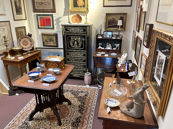 A room that would make Indiana Jones swoon. Every nook and cranny tells a story, no snakes in sight!