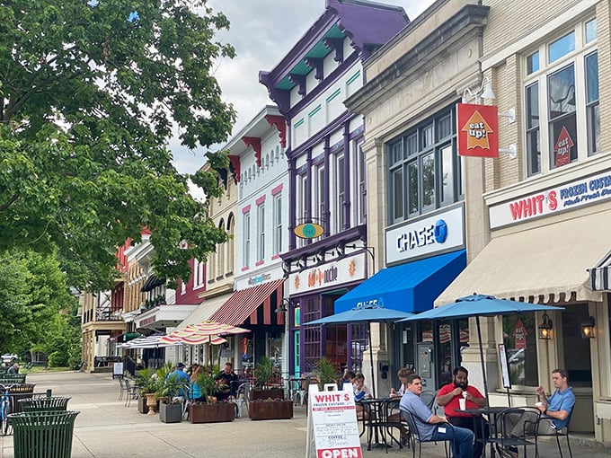 Granville's town green: New England charm, Midwest hospitality. It's like a Norman Rockwell painting, but with better coffee shops.