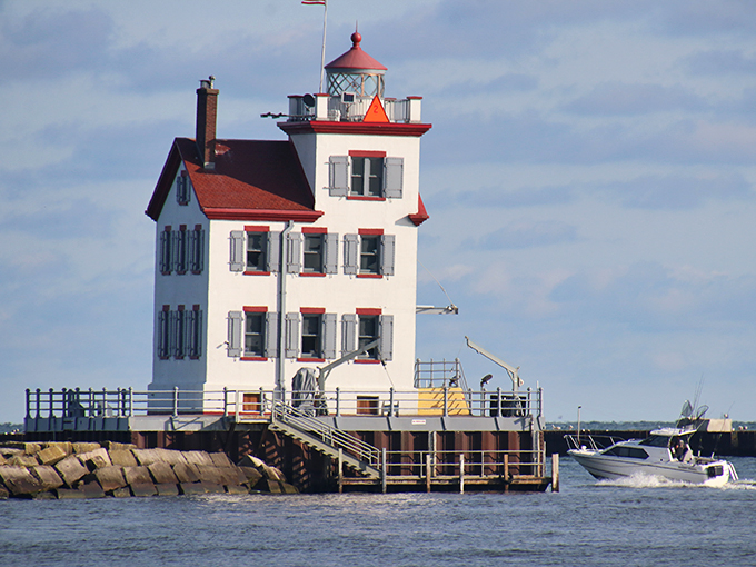 Lorain's "Jewel of the Port" sparkles like a diamond in Lake Erie's ring. It's the maritime world's answer to the little black dress&mdash;timeless and elegant.
