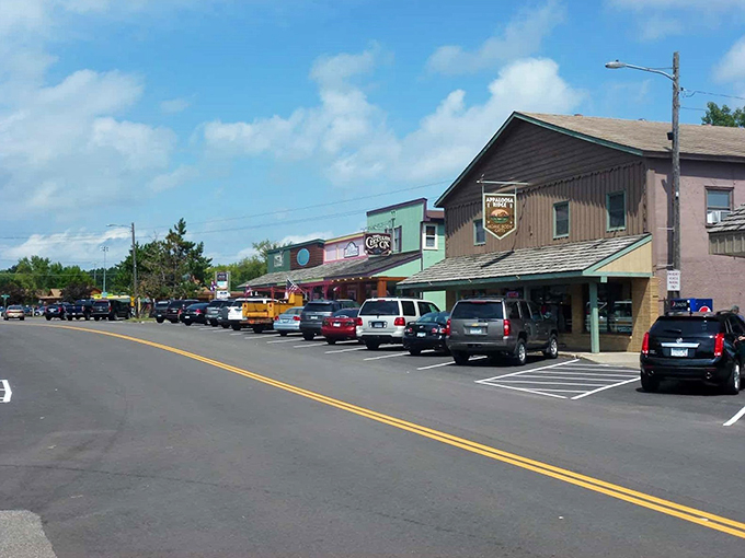 Nisswa: Where small-town America meets European village charm. That water tower's got more character than most reality TV stars!