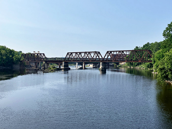 Budget-friendly pit stop alert! This former toll bridge now offers free passage and priceless river views.