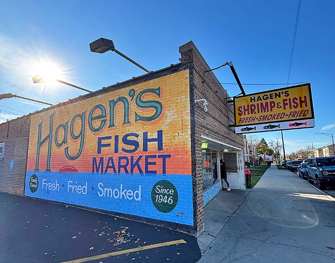 Fresh catch meets time-honored tradition. Step into Hagen's and you'll swear you can smell the ocean &ndash; right in the heart of Chicago.