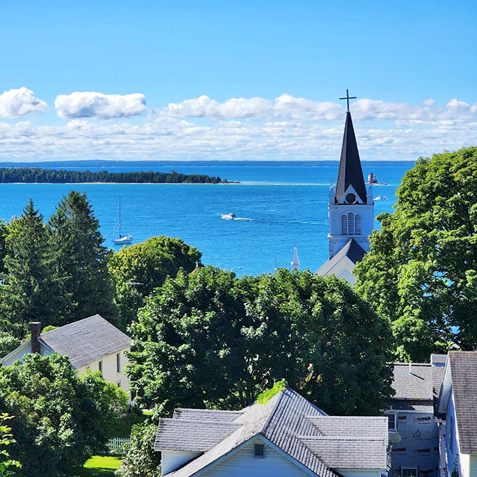 Roadside attraction supreme: Mackinac's Grand Hotel, the world's fanciest front porch.