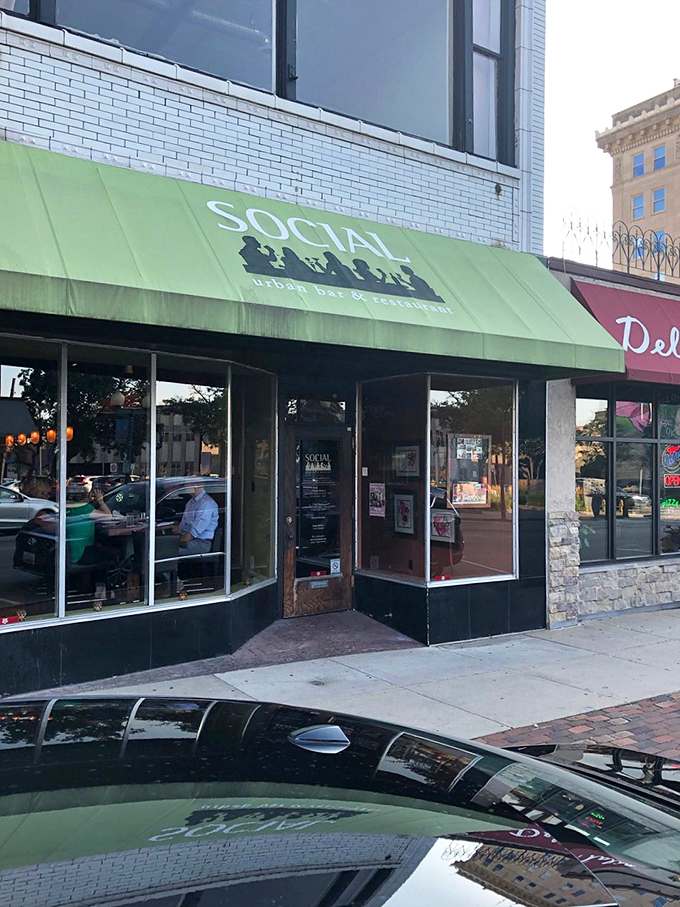 Detour-worthy destination! Park your road-weary bones here for a taste of big-city sophistication with small-town charm.