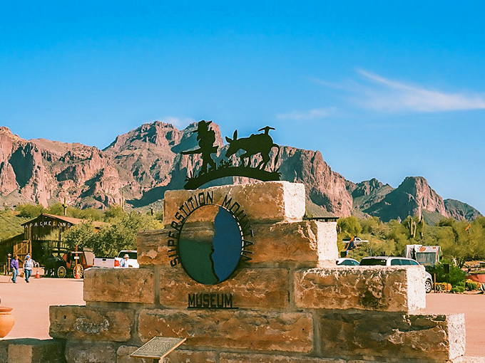 Where the Wild West meets the weird and wonderful. Saddle up for a journey through Arizona's most mysterious mountain lore!