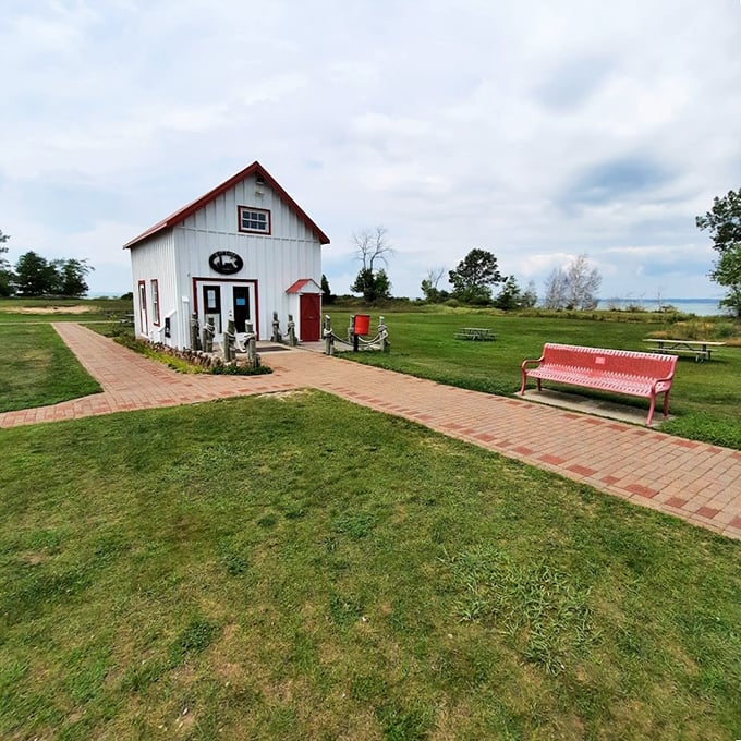 Birdwatcher's paradise or lighthouse lover's dream? At Tawas Point, you don't have to choose &ndash; it's a two-for-one special!