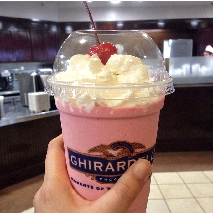 Pink perfection in a cup! This strawberry milkshake isn't just a drink, it's a summer romance that'll make you weak in the knees.