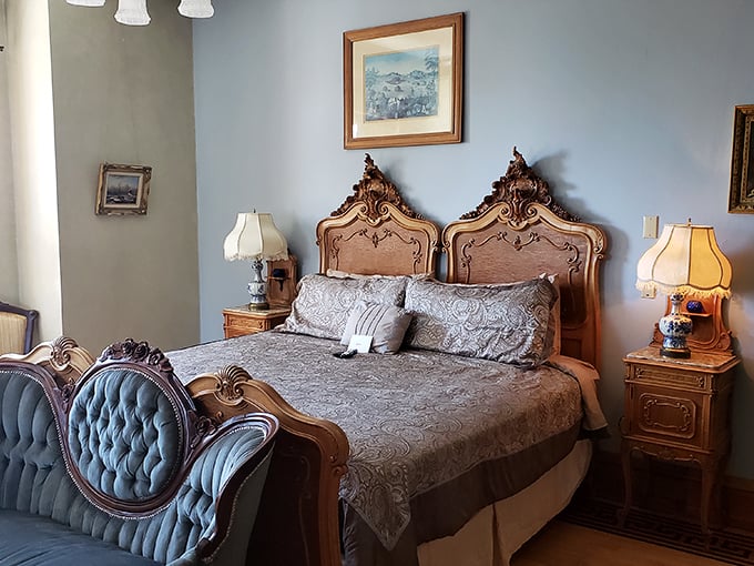 Sleep like a king (or queen) in this regal bedroom. Just don't expect a pea under your mattress &ndash; comfort is the real royalty here.
