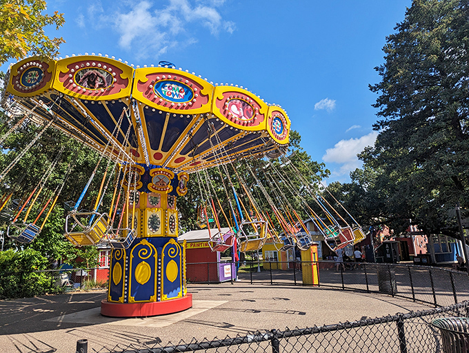 Swing into action at Como Town! These classic rides are like time machines, transporting you back to simpler, more carefree days.
