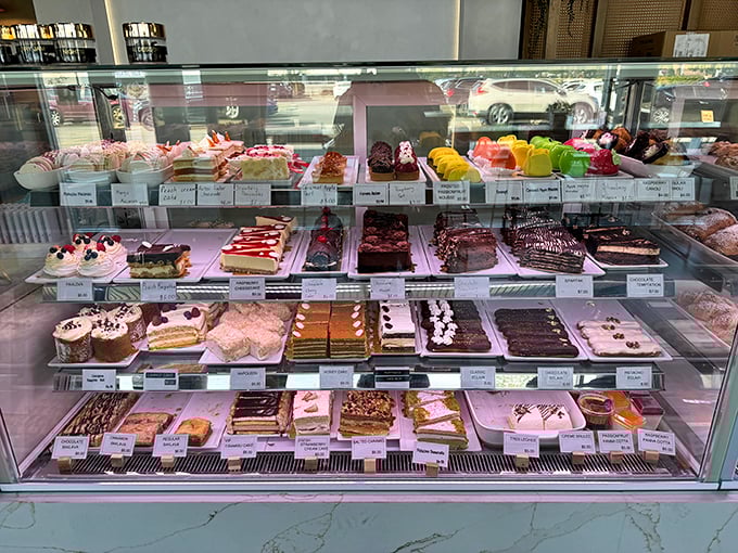 Dessert heaven or torture chamber? This case is a sweet-toothed person's dream and a dieter's delightful nightmare all rolled into one.