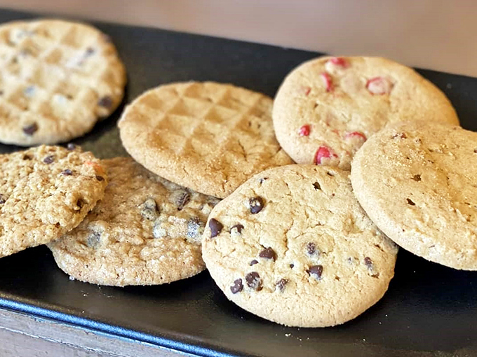 Cookie monsters, rejoice! These classic treats look like they jumped straight out of a 1950s sitcom mom's oven &ndash; perfectly golden and irresistibly homey.