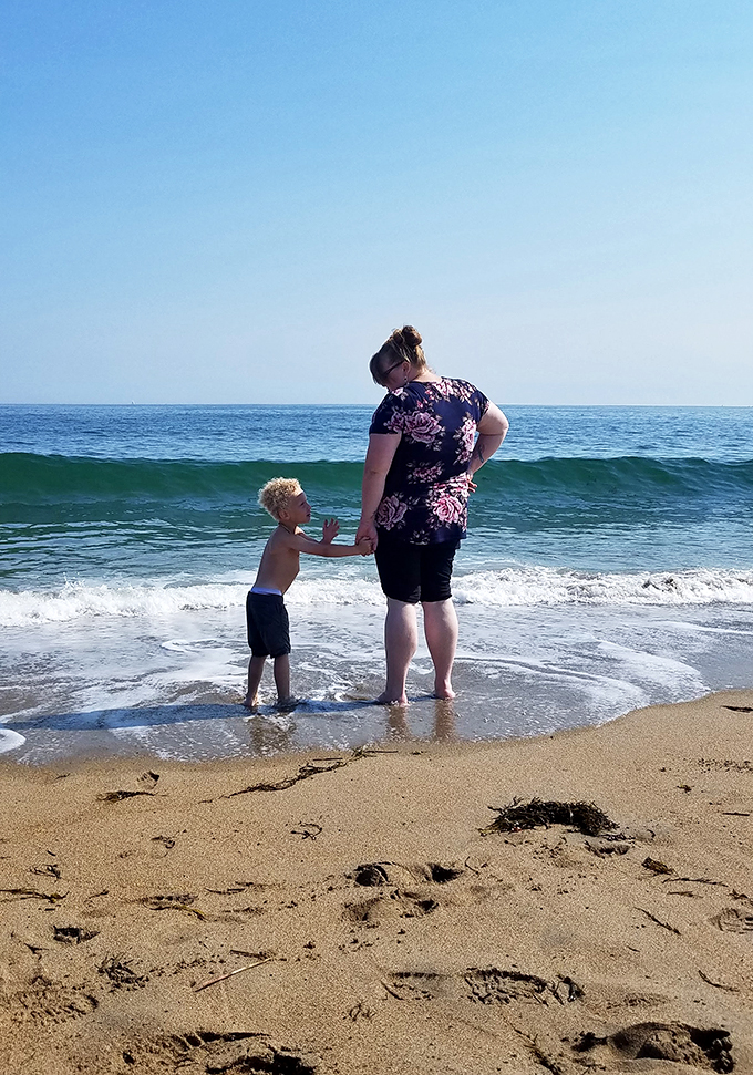 Making memories by the sea – it's like a Norman Rockwell painting come to life, with a dash of salt spray for good measure.
