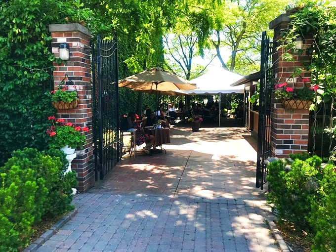 La Dolce Vita's secret garden: Where Romeo and Juliet would've skipped the drama and just enjoyed some killer pasta instead.