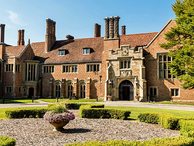 Downton Abbey, eat your heart out! This Tudor-revival mansion is the American Dream on architectural steroids.