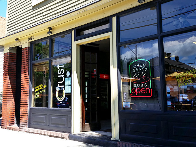 Detour alert! This converted house is serving slices that'll make you want to move in.