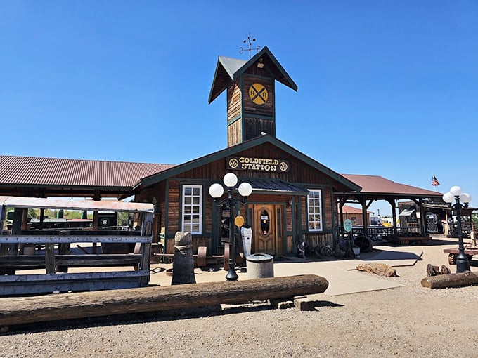 Detour to the past! This ghost town is more lively than some modern-day suburbs. Yeehaw!