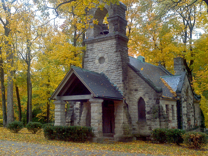 Step into King's Realm and embrace your inner Merlin. Just remember: with great magical power comes great responsibility... and a lighter wallet!