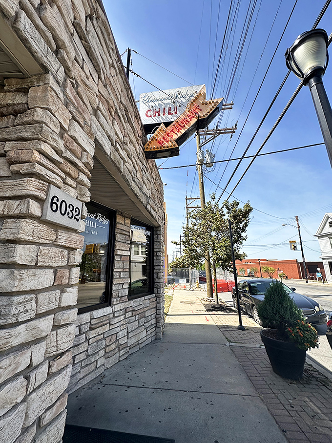 Sunshine yellow exterior, golden chili inside. Pleasant Ridge is like a warm hug for your taste buds &ndash; no sweater required!