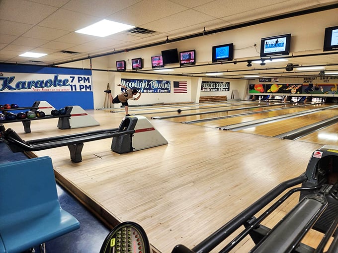 Classic vibes and endless fun! Valley Bowl is the kind of place where "Cheers" meets "The Big Lebowski" for a good time.