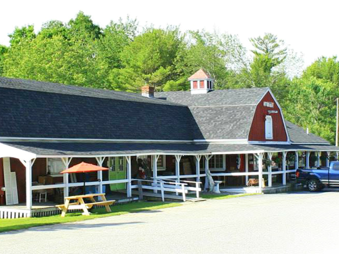 From garden gnomes to gilded mirrors, it's a smorgasbord of styles. Your inner decorator will do cartwheels.