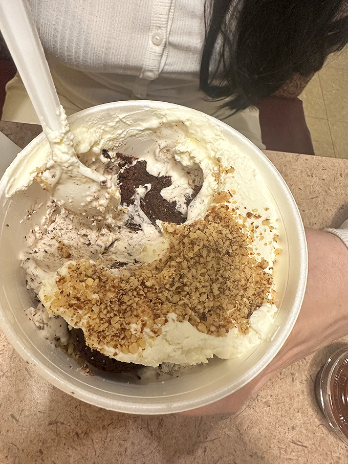 This brownie sundae isn't just a treat, it's a work of art. Van Gogh would've traded his ear for a spoonful!