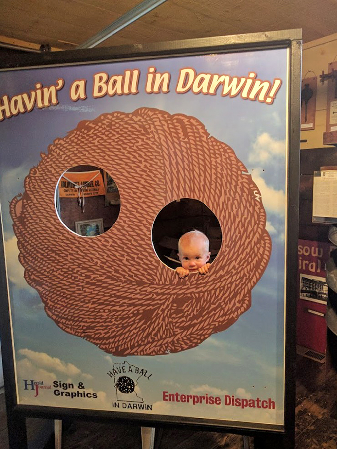 "Havin' a Ball in Darwin!" Who knew twine could be so photogenic? Smile and say "cheese... string!"