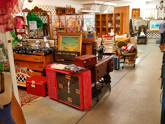 From mid-century modern to retro chic, this corner is like a 3D Pinterest board come to life. Don Draper would feel right at home!