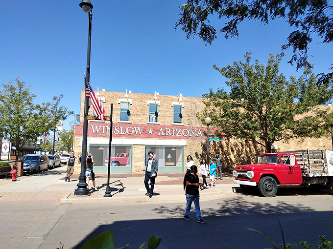 Tourists flock to this lyrical landmark like groupies to a backstage door. It's a pilgrimage site for music lovers and road trip enthusiasts alike.