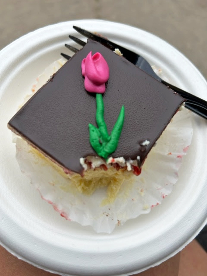 Chocolate decadence meets floral finesse. This dessert is proof that you can have your cake and eat it too &ndash; artistically!