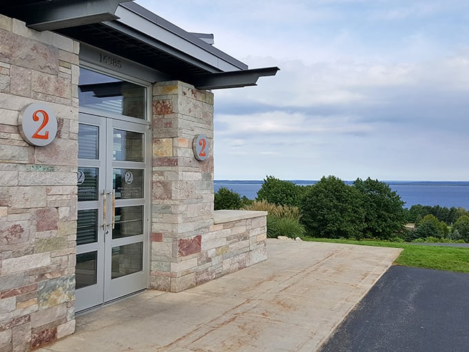 2 Lads Winery: Sleek, modern, and serving views that could make a statue gasp. Wine with a side of "wow."