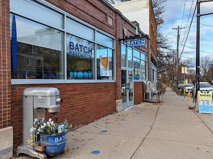Unassuming brick exterior, extraordinary baked goods within. It's the Clark Kent of bakeries!