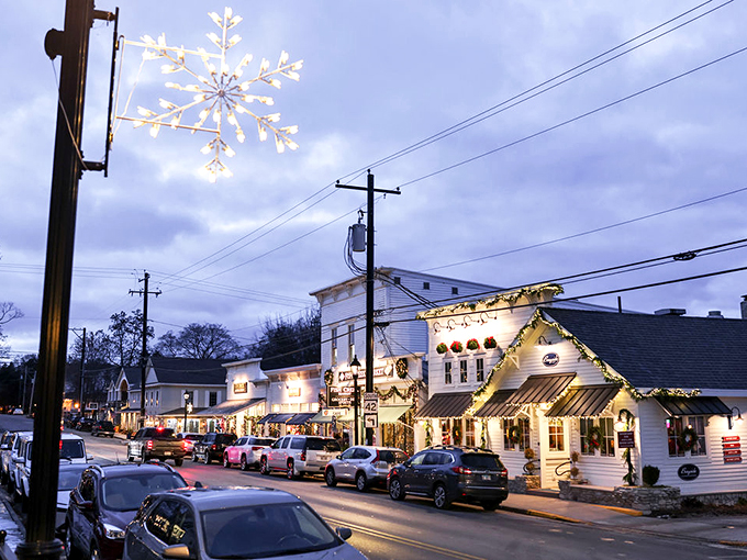 Navigate to Fish Creek's twinkling harbor. This light show beats any highway billboard!