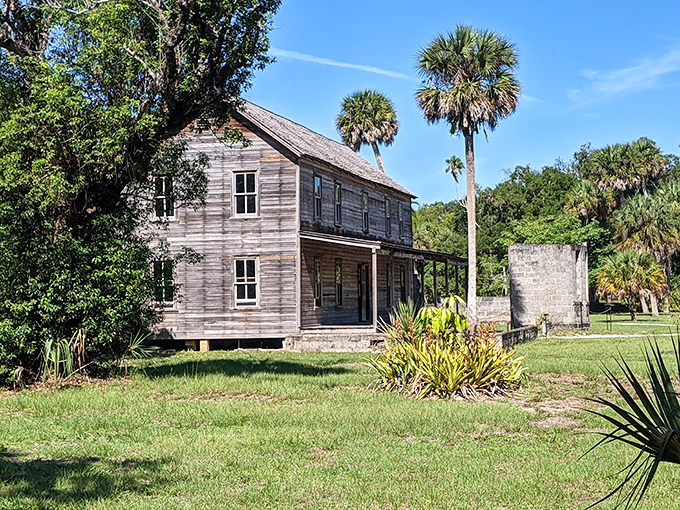 Take a U-turn into the bizarre! Koreshan State Park is where flat-earthers meet their spherical match.