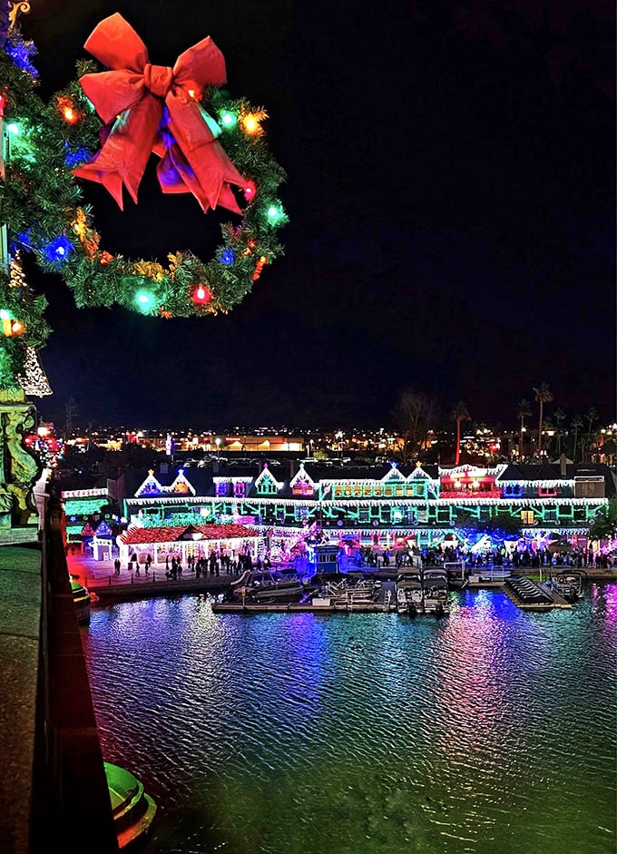 Lake Havasu's Boat Parade: It's like Vegas decided to throw a Christmas party... on water.