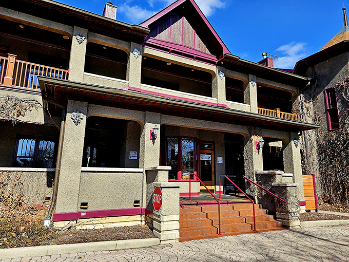 Tuscany called, it wants its charm back. Sip, swirl, and pretend you're in the Italian countryside.