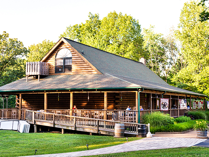 Lakeside libations await! Pheasant Hollow's charming tasting room offers a front-row seat to serene water views.