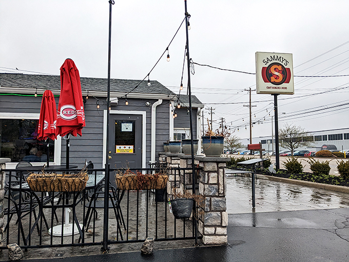 Blue building, red-hot flavors! Sammy's burgers are so good, you'll want to name your firstborn after them.