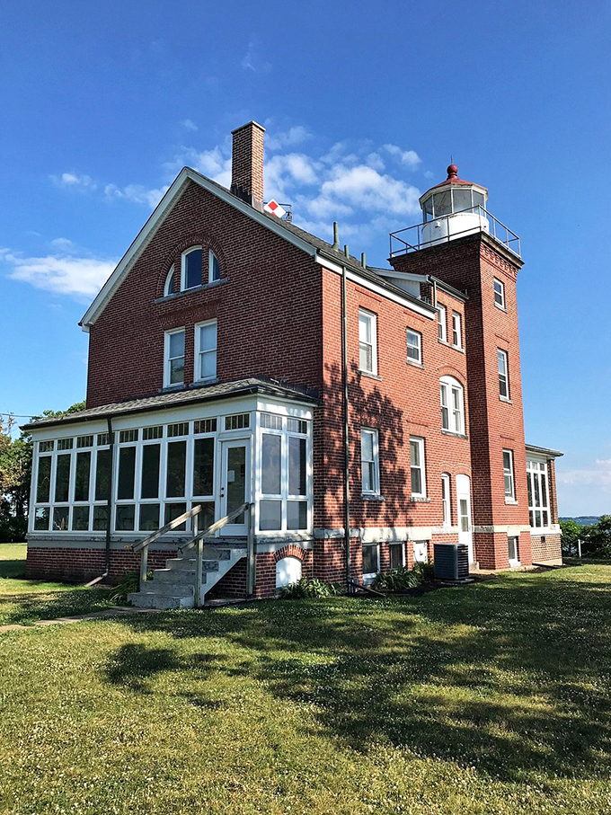 South Bass Island Light: The scholarly sentinel of Put-in-Bay. It's got a degree in maritime safety and a minor in breathtaking views.
