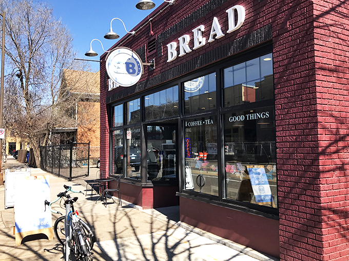 Part bakery, part bike shop, all awesome. Brake Bread's storefront is like a hipster's dream come true.
