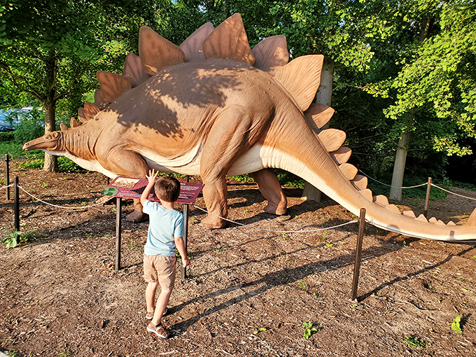 Science gets stylish! Cranbrook Institute's sleek design is the perfect backdrop for a journey through Earth's prehistoric past.