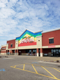 10 Wisconsin Grocery Stores With Incredible Selections That Will Make ...