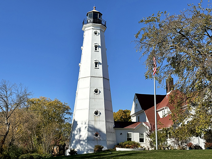 Roadtrippers, park your wheels and step into Milwaukee's nautical past at this historic beacon.