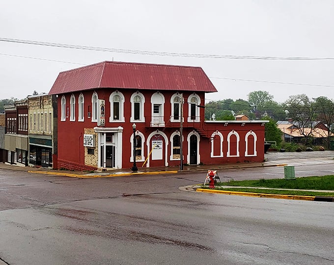 Step into a time capsule at the Old Baraboo Inn. The decor is vintage, the atmosphere is lively, and some patrons haven't left since 1864!