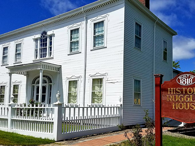 This house defies good sense. M.C. Escher would be proud &ndash; and probably a bit dizzy.