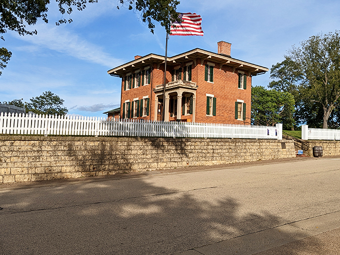 "Presidential polish: Grant's Galena residence showcases the general's rise to commander-in-chief."