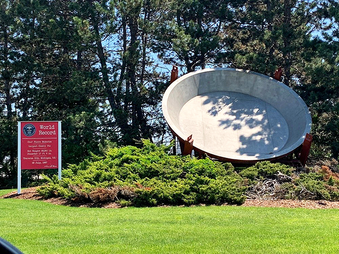 Blink and you'll miss it! This roadside attraction gives new meaning to the phrase "pie in the sky."