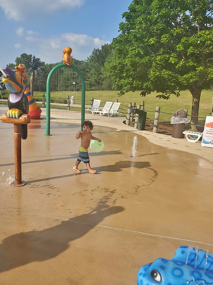Pint-sized paradise! This spray ground is where future Olympic swimmers and professional puddle-jumpers hone their skills.