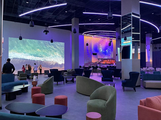 Lounge like a VIP in this swanky space. It's where James Bond would chill if he were a movie buff.