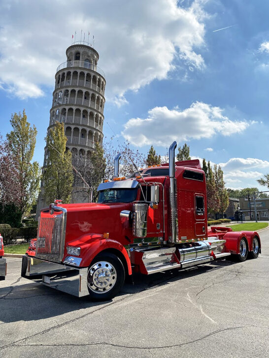 This 94-Foot Tower In Illinois Is A Mini Leaning Tower Of Pisa And It's ...